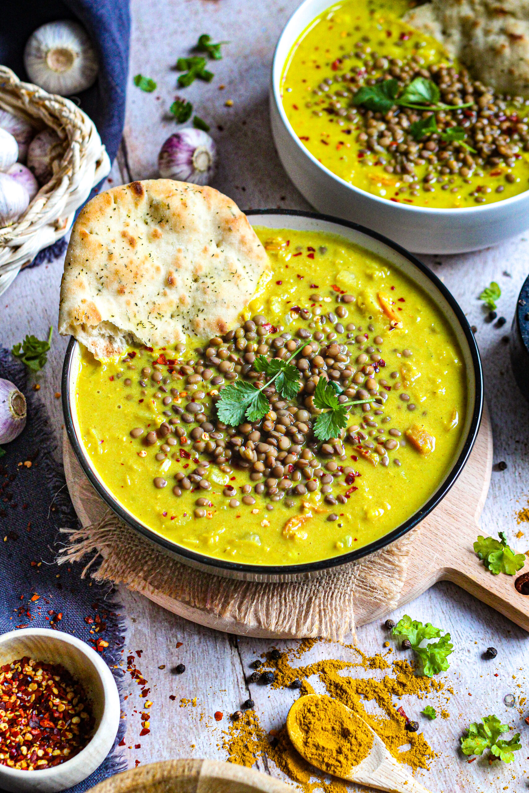 Gele curry met linzen, appel en gember - Lenna Omrani