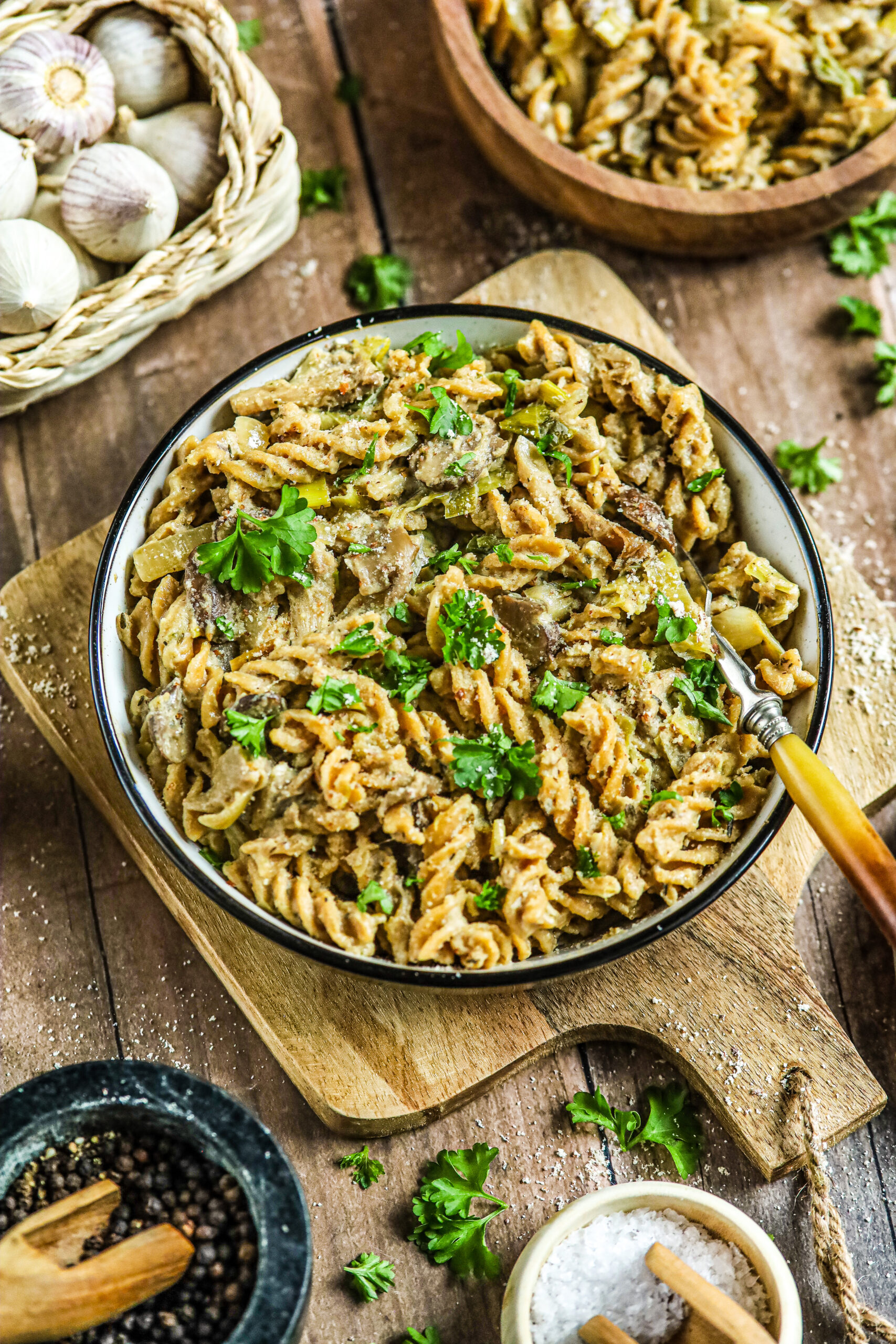 Romige vegan stroganoff pasta - diner recept - Lenna Omrani